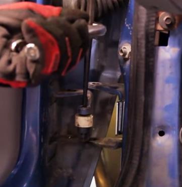 How To Install Mustang Fox Body Door Hinge Pin Kit - LMR